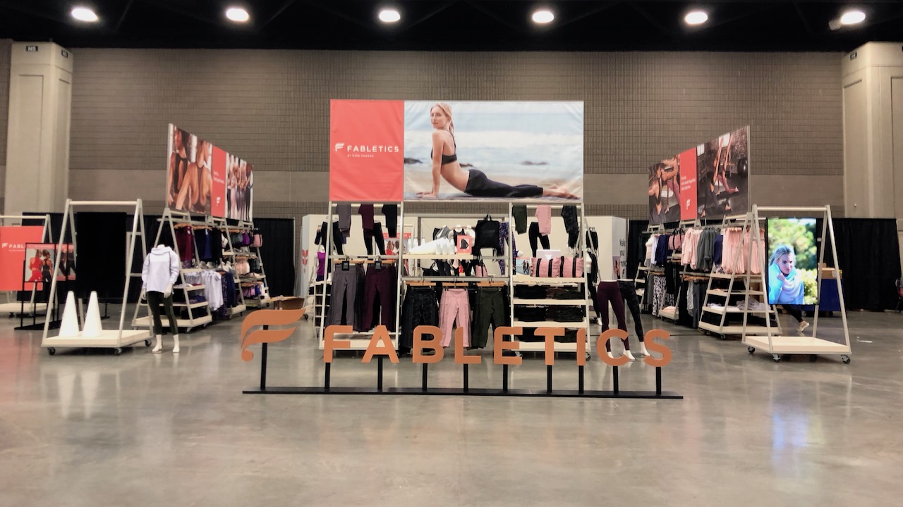 Why Fabletics is hosting pop-ups at cheer competitions