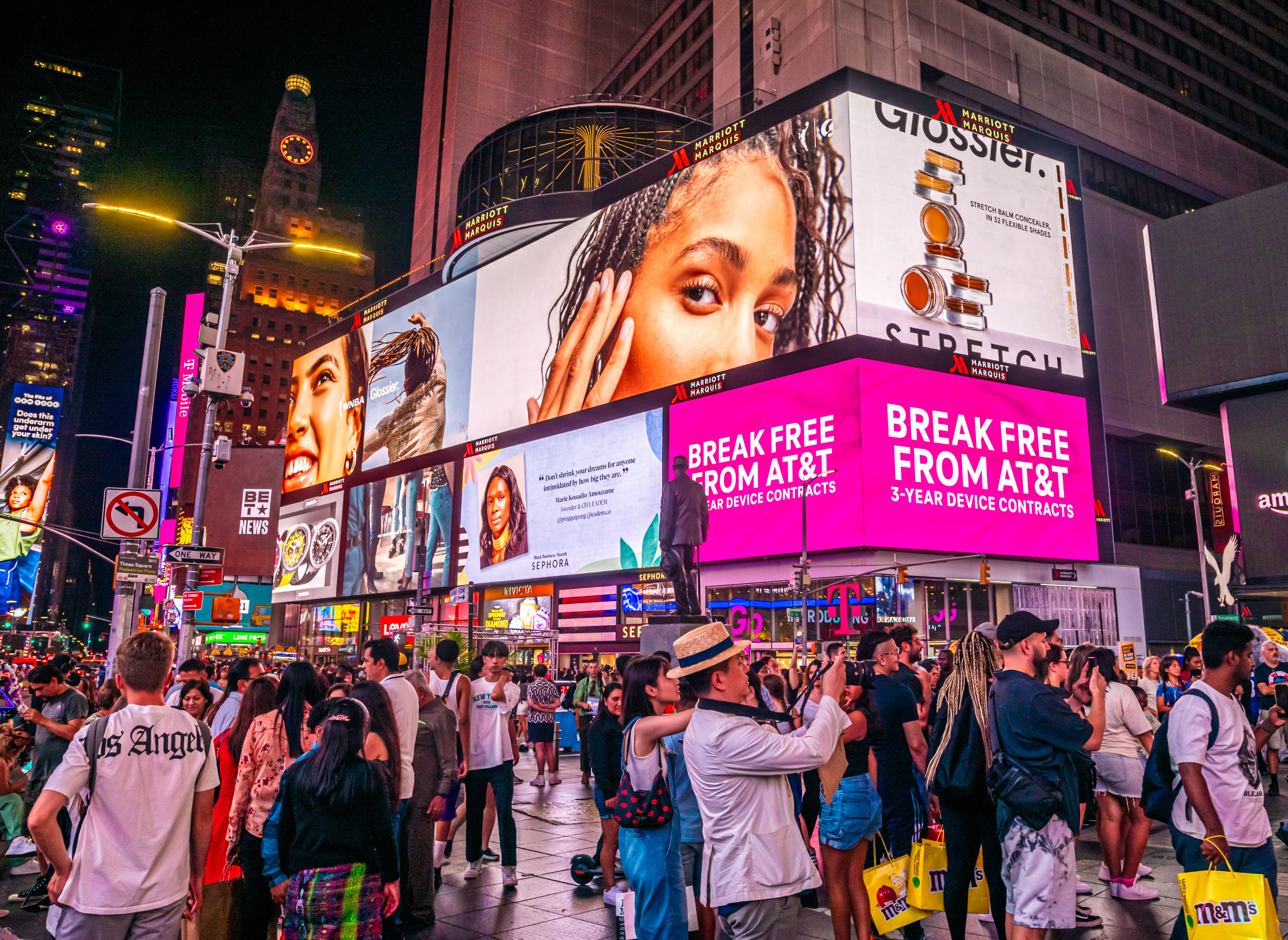 Glossier and the WNBA team on foundation and female empowerment - Glossy