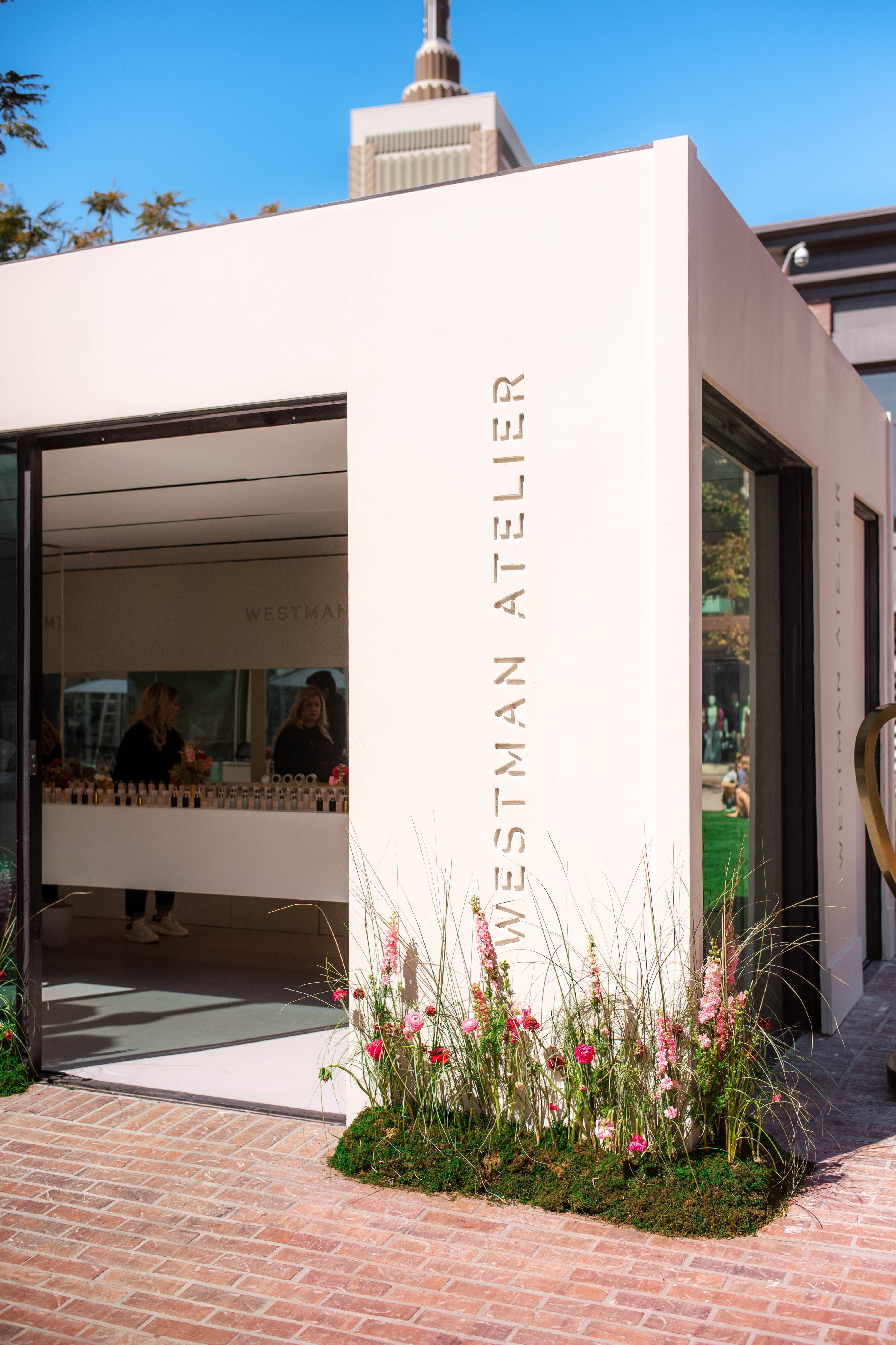 How The Grove turned an empty walkway into LA’s most exclusive pop-up ...