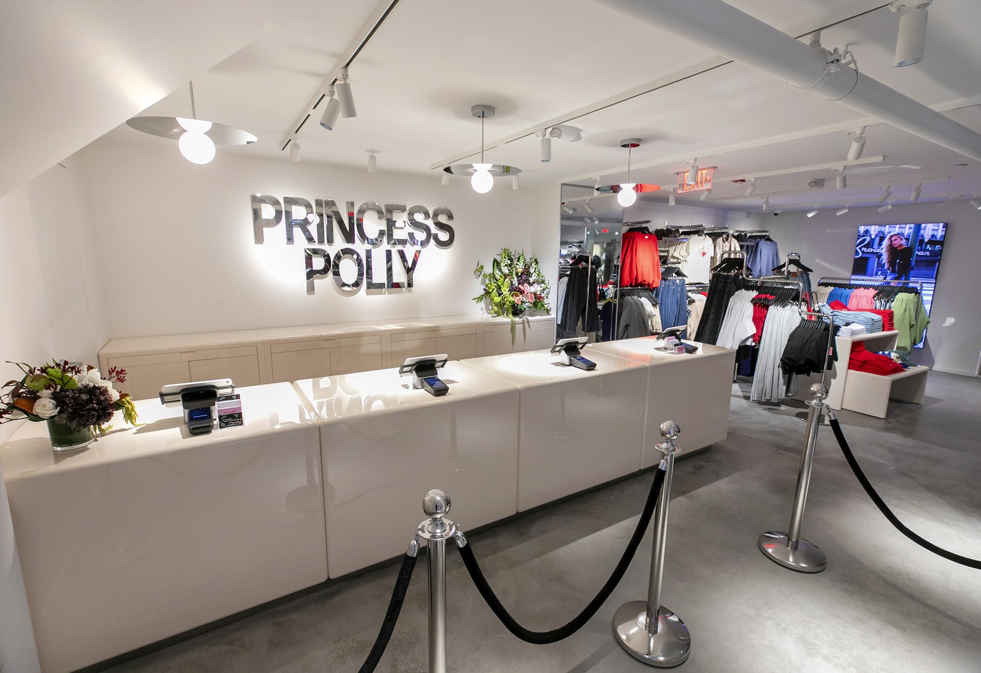 Polly princess boutique store